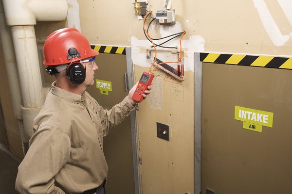 What Is The Main Difference Between Manometer and Barometer - All Informal