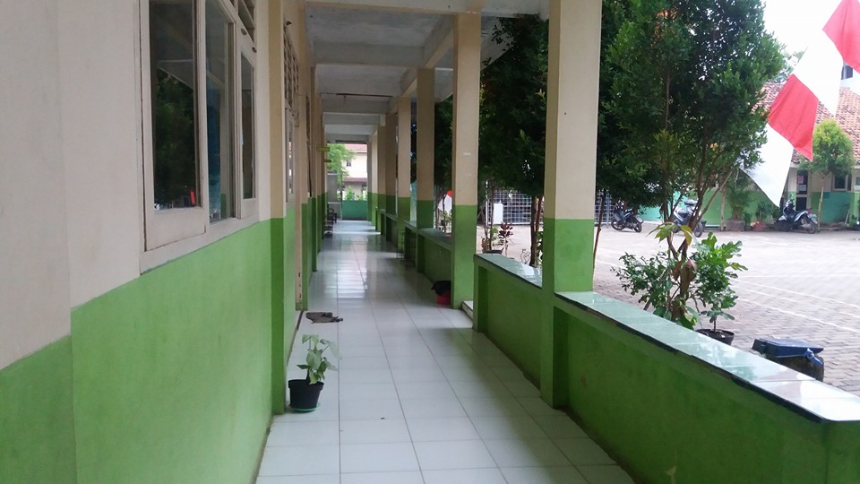 Alasan Mengapa Piket Kelas Harus Ada - Asisten Kelas