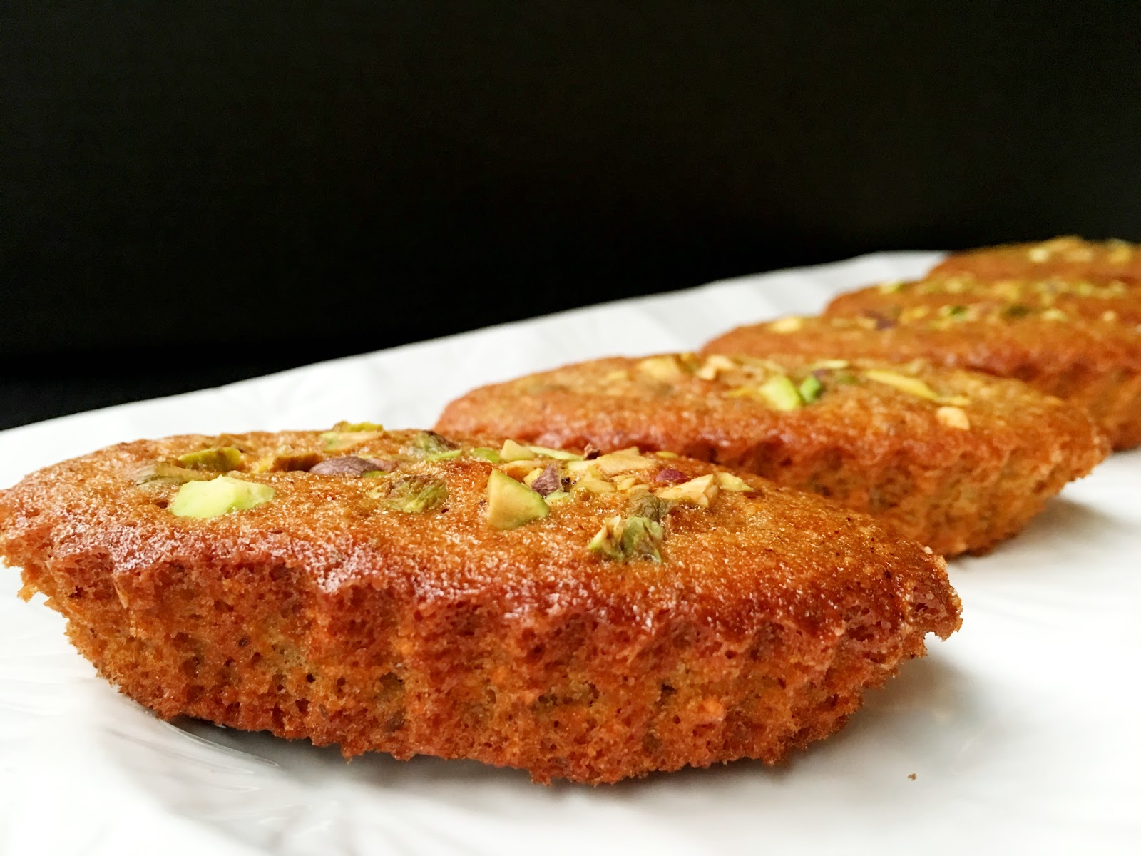 Fueling with Flavour: Financiers aux Pistaches - Pistachio Financiers