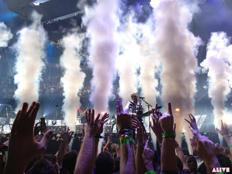 Music Blog, Live Reports, Playlists & more...: fiN + The Joy Formidable ...