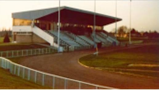 Pie and Mushy Peas: Feltham FC