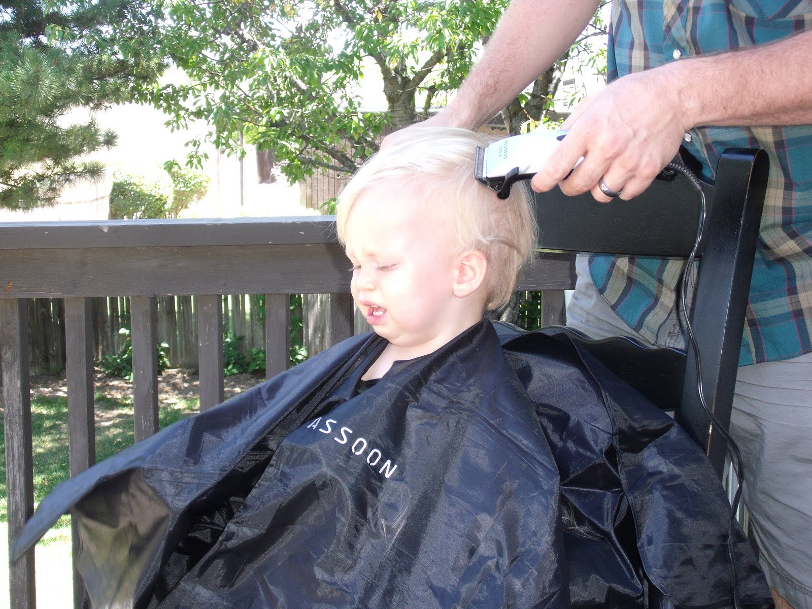 The Grater Family Blog: First Buzz Cut!