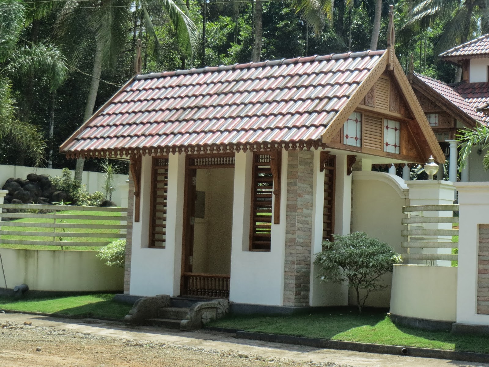 Kerala Gate Designs: Kerala gate with Padippura