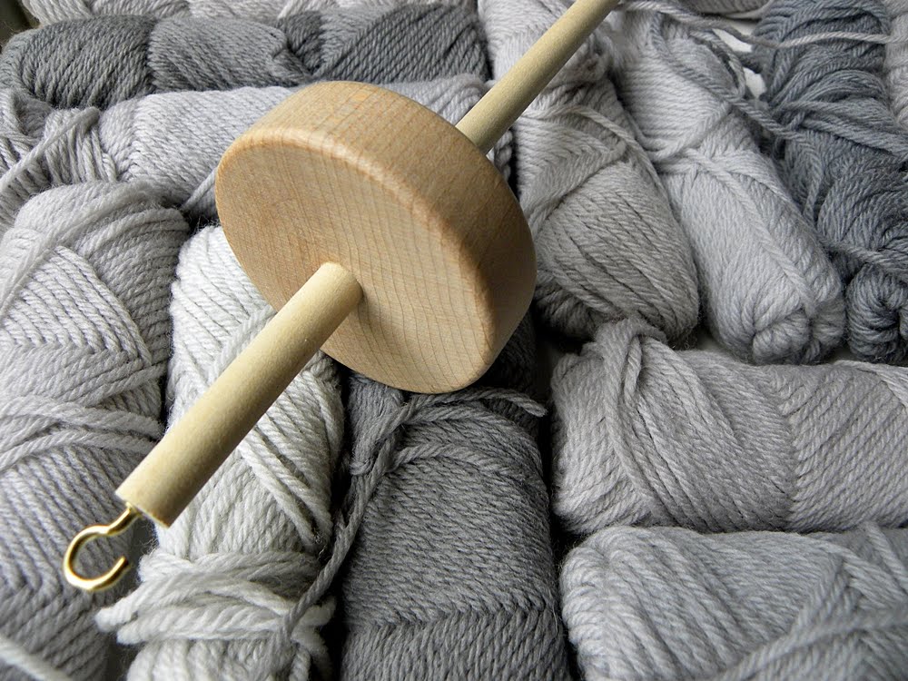 Andrea's Garden: So what's the difference? Top vs. bottom whorl spindles.