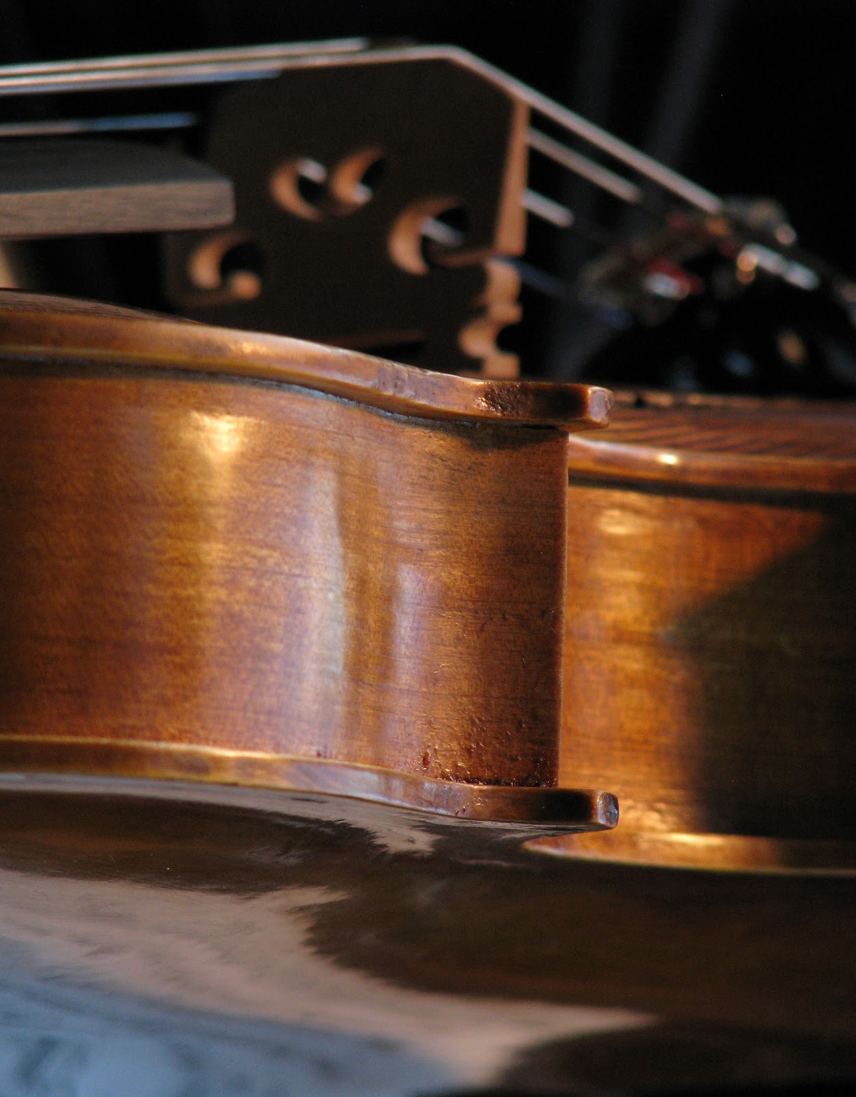 Violins of Plymouth: Tuscan-Medici Violas by Antonio Stradivarius