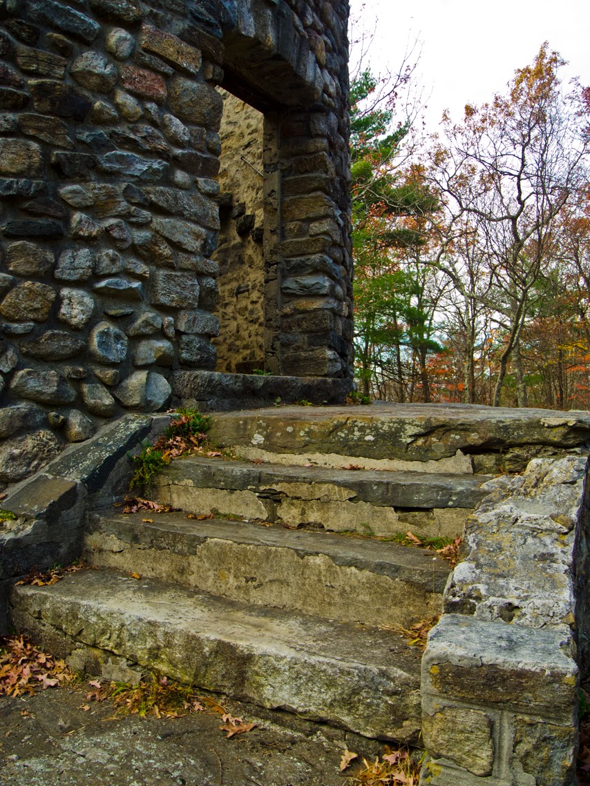 Connecticut Explorer: The Mattatuck Trail - Mohawk Mountain