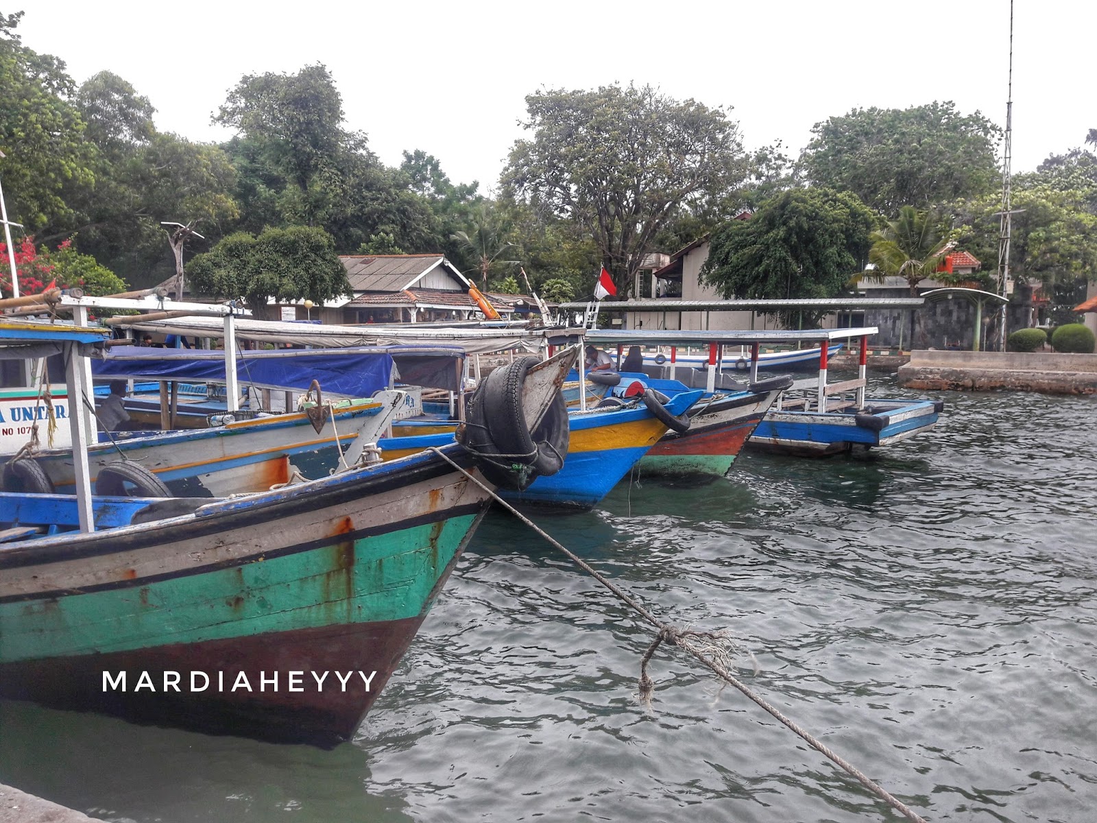 Explore Kepulauan Seribu (Pulau Kelor, Pulau Onrust, Pulau Cipir ...