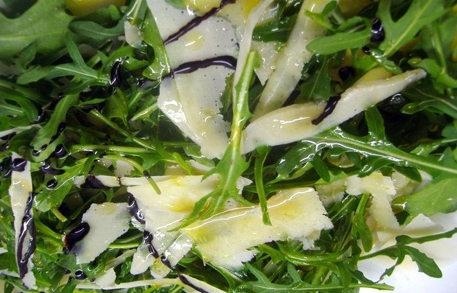 Anna y su mesa: Arúgula, Rúcula, Rúgula - Receta: Ensalada de Arúgula ...