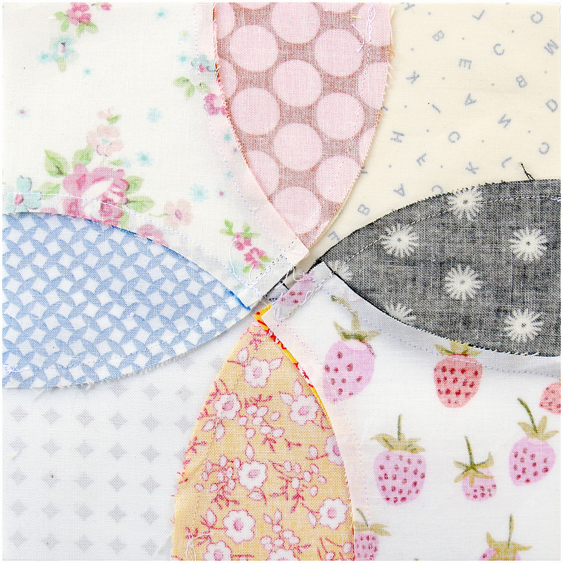 Red Pepper Quilts: Flowering Snowball Quilt 2