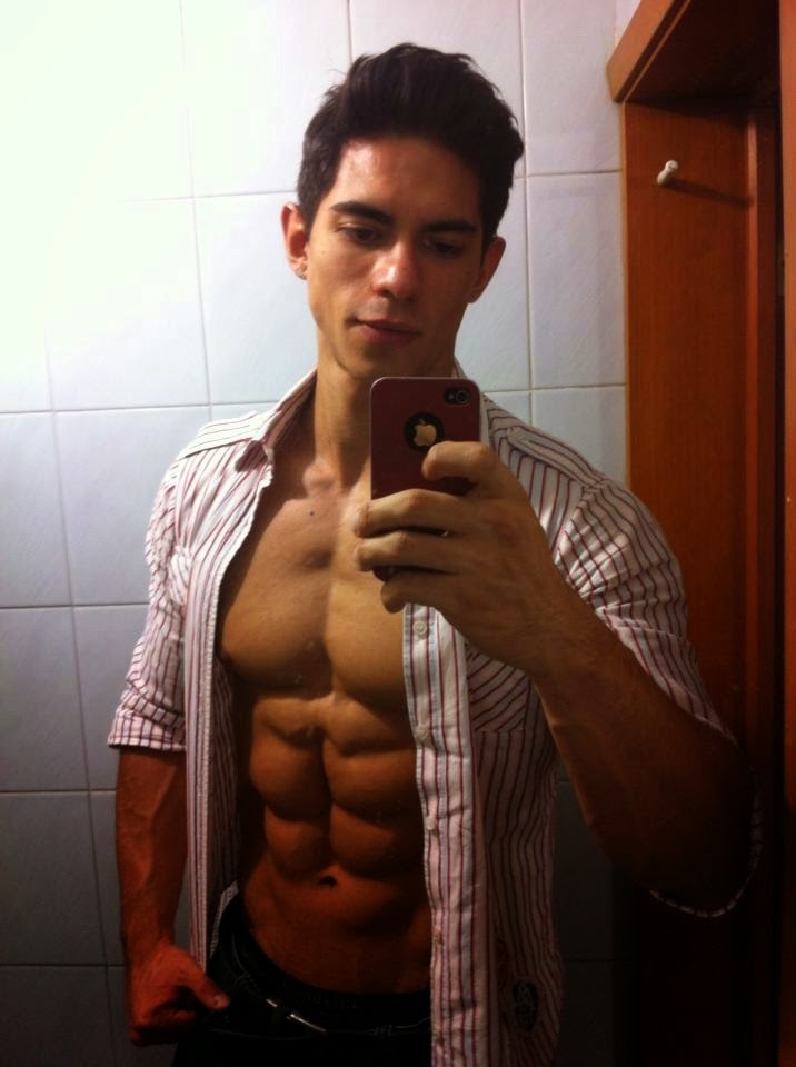 Bodyspace Junction: Fernando Valdez