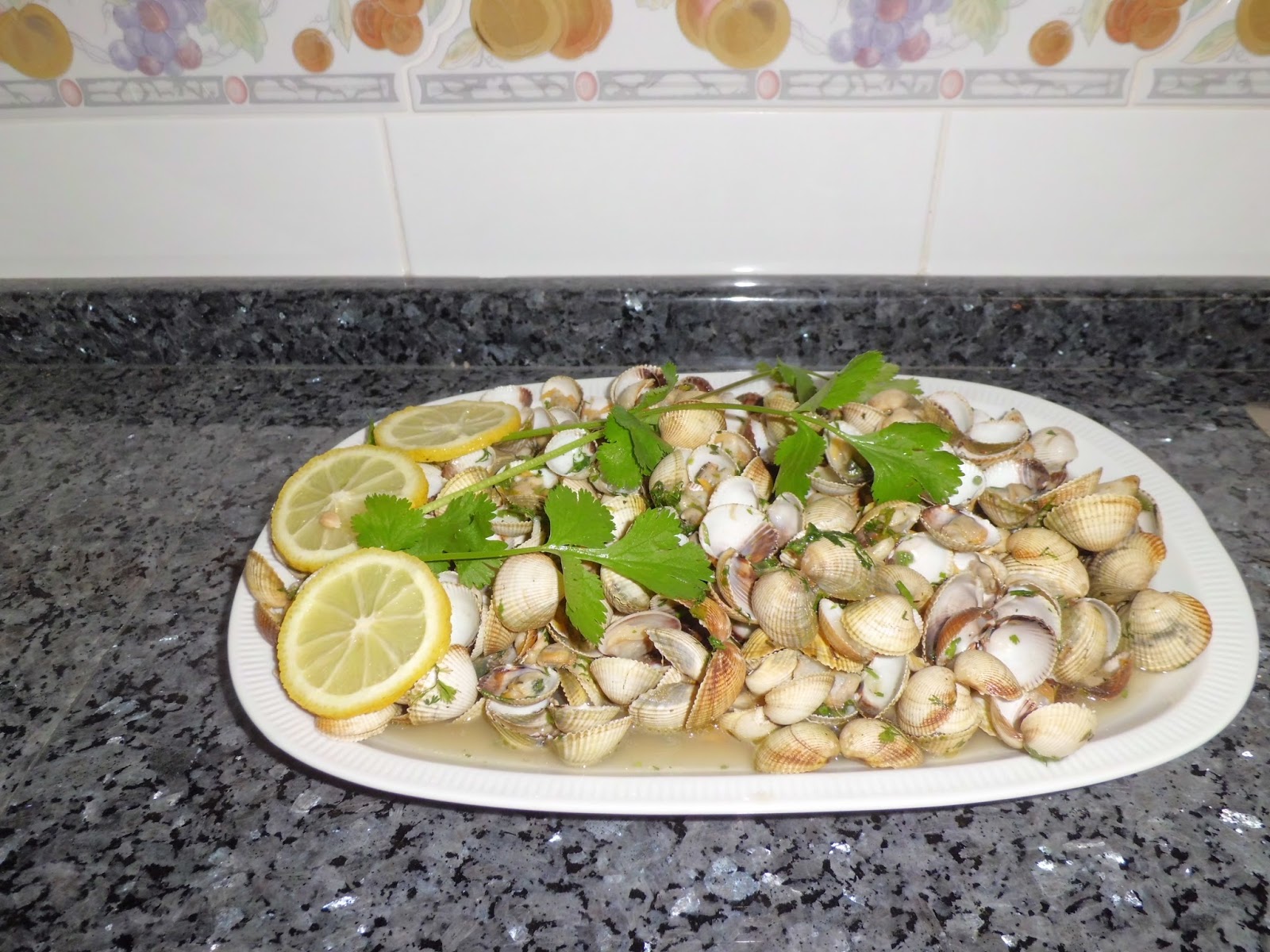 O Cantinho da Naica: Berbigão com Tomilho ( Receita de minha autoria )