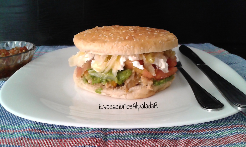 EvocacionesAlpaladaR: Sandwich Chileno: Lomito, Palta, Mayo