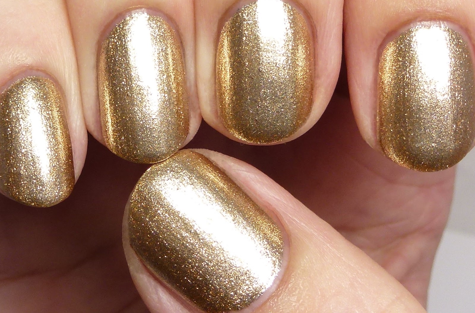 The Polished Hippy: Lakur Enhanced Colour by Londontown Swatches and Review