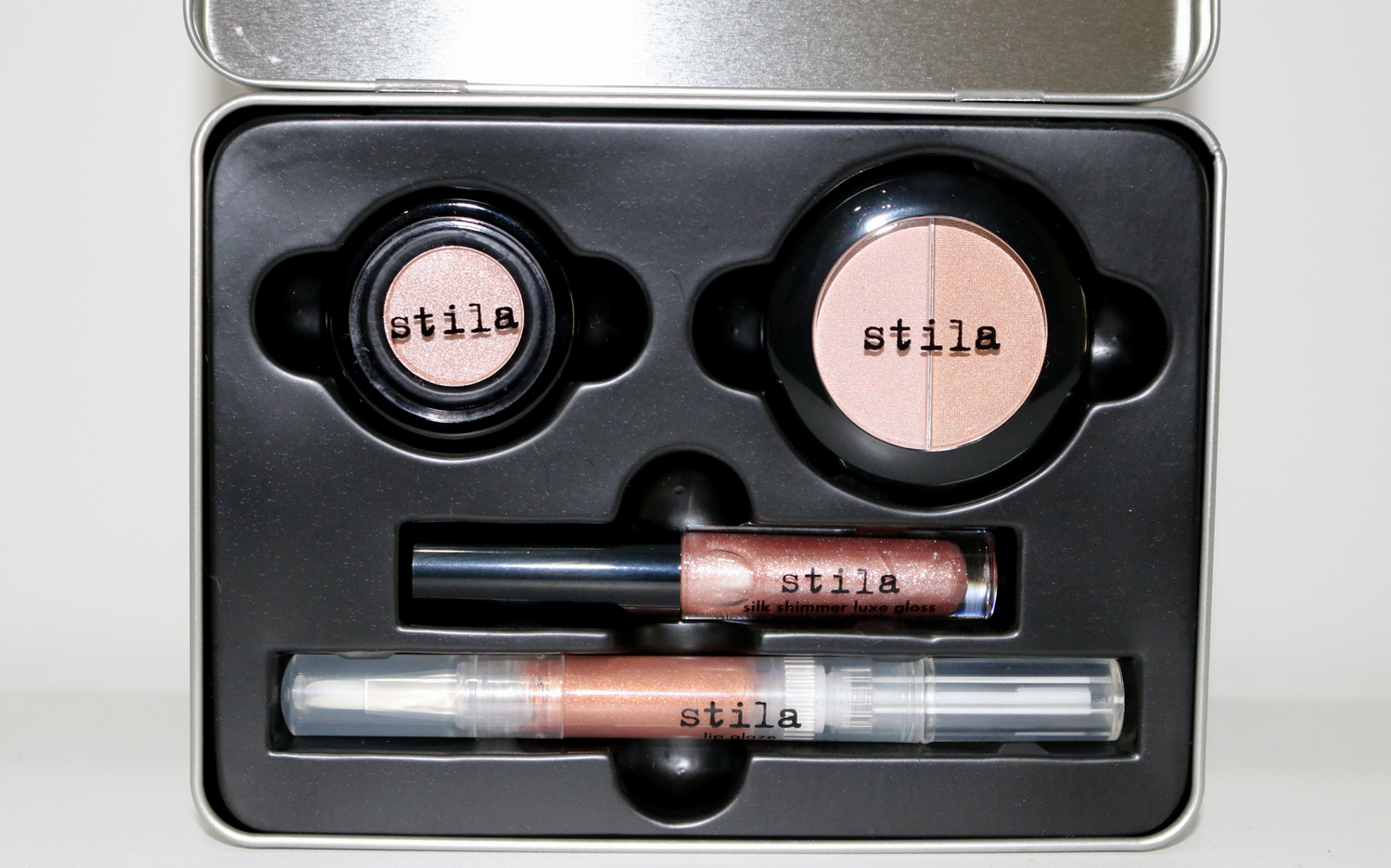 Jordy's Beauty Spot: STILA KITTEN MUST-HAVES SET {COLLECTION OVERVIEW}