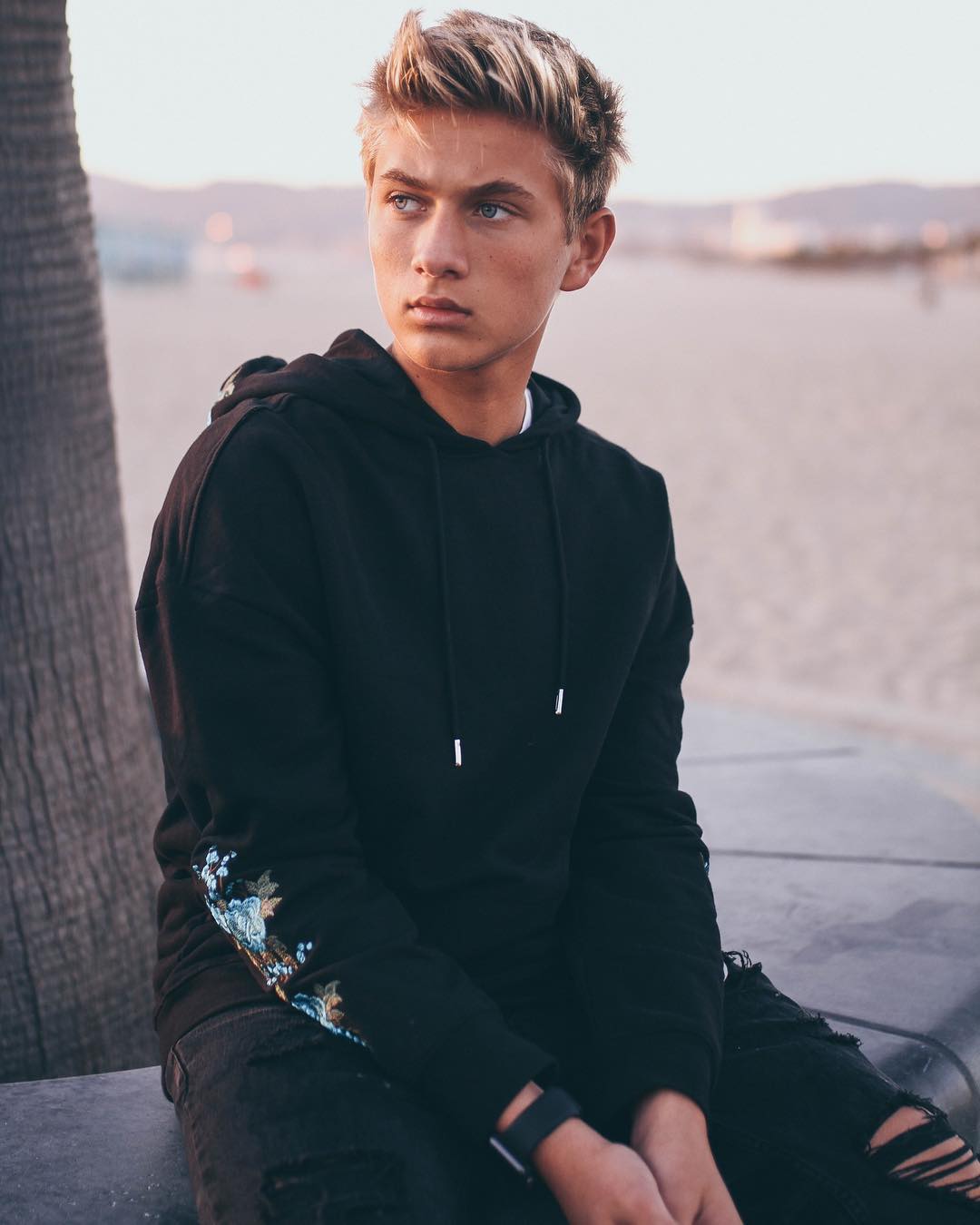 Famous Dudes 2: January 2018