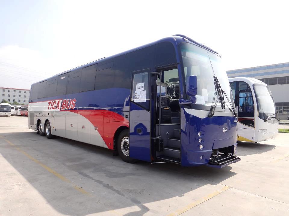 ANDANDO EN BUS: HISTORIA DE BONLUCK BUS