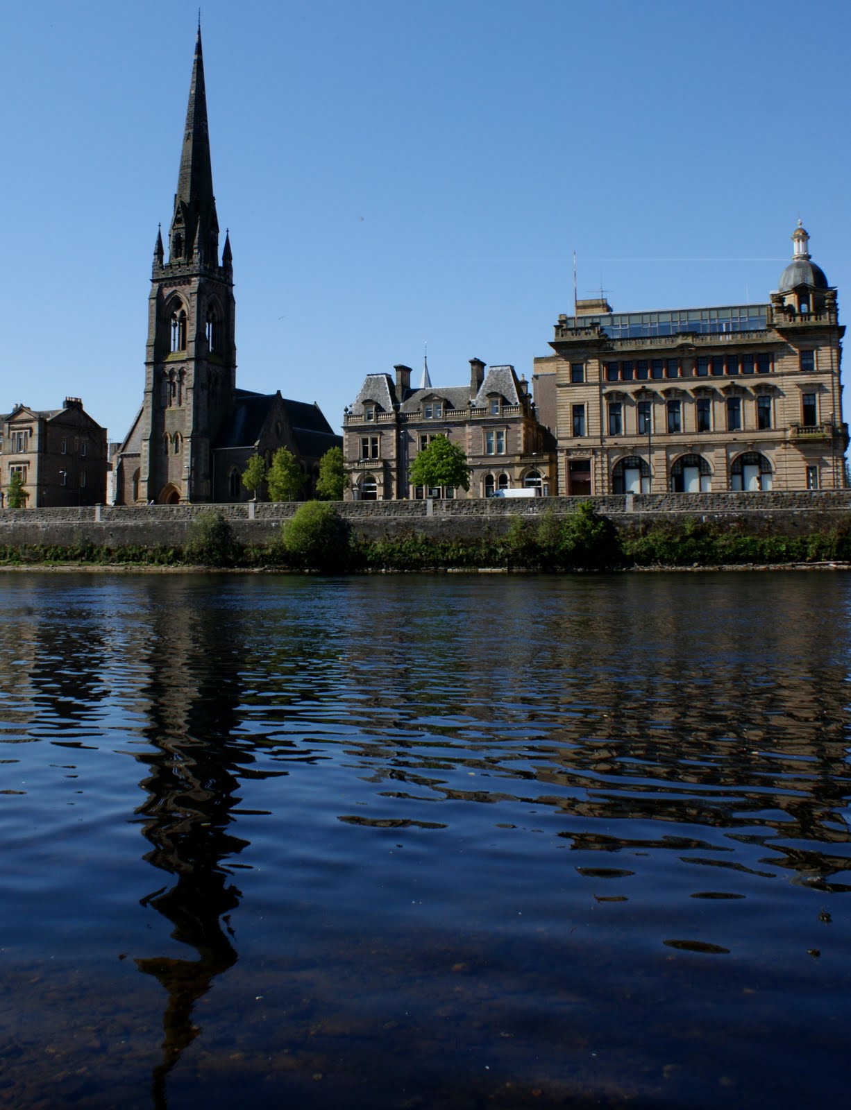 Tour Scotland: Tour Scotland Photographs Tay Street Perth