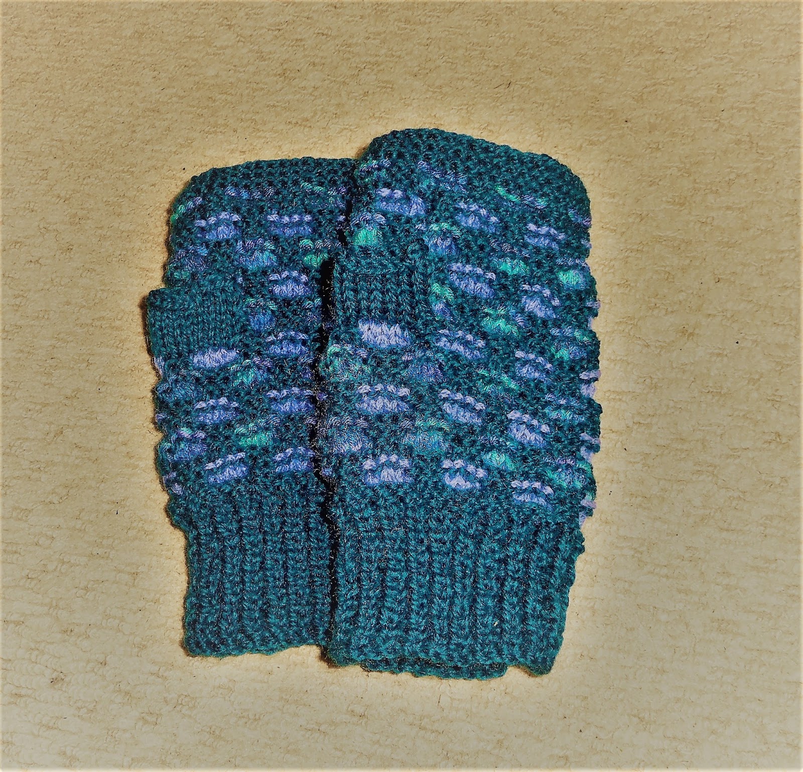 cheviots: Newfoundland mitts cheviots: Newfoundland mitts