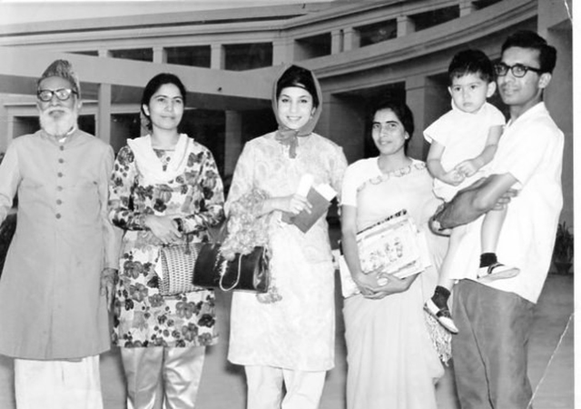 20 Vintage Photos Show a Different Side of Pakistani Life from Between ...