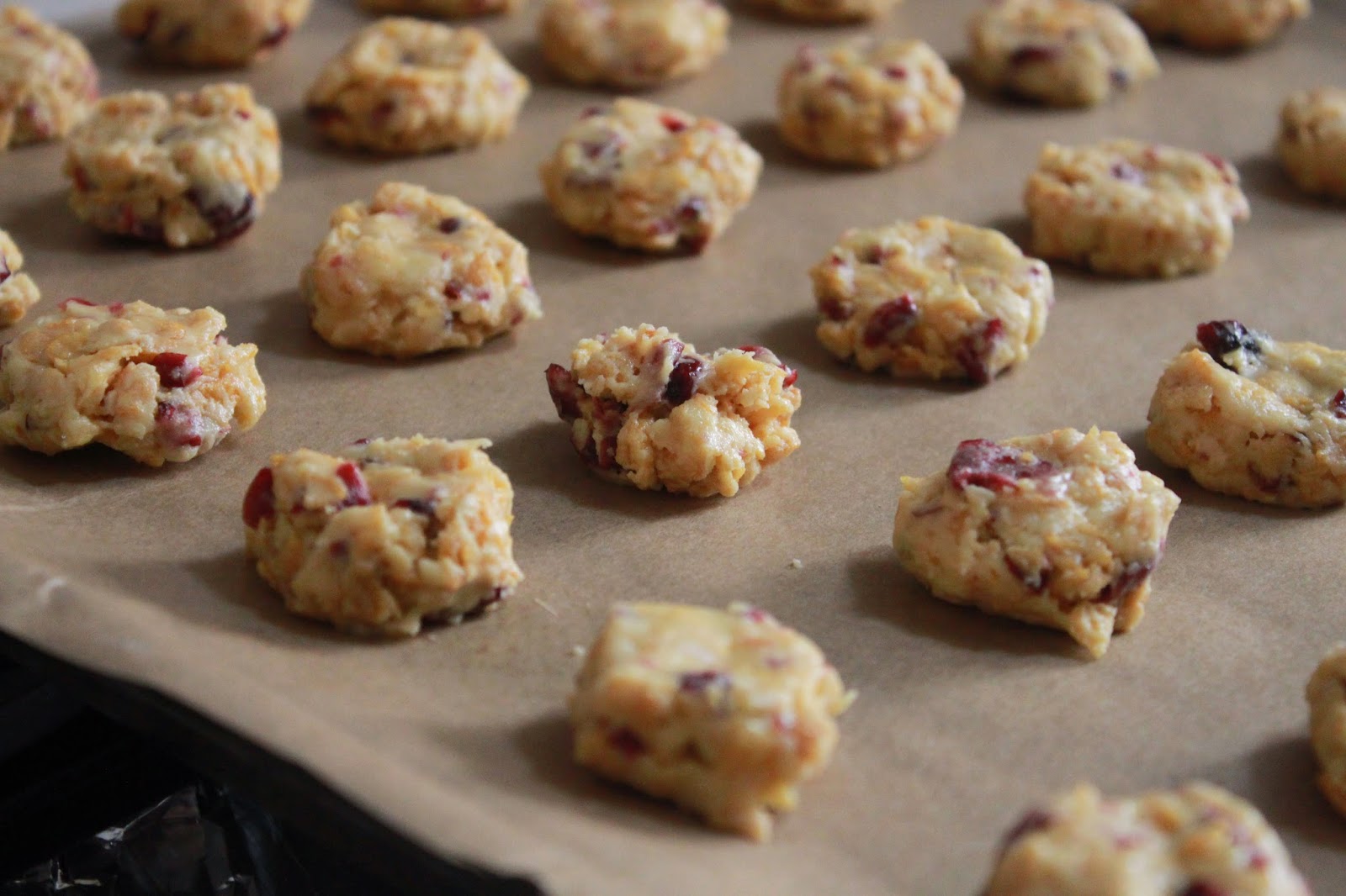 Wen's Delight: Cranberry Cornflakes Cookies