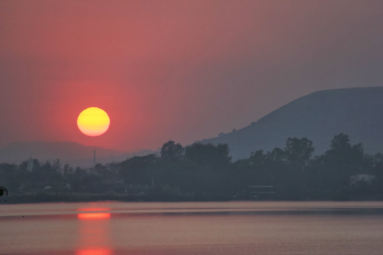 Endeavours: A beautiful sunset @Khadakwasla Dam