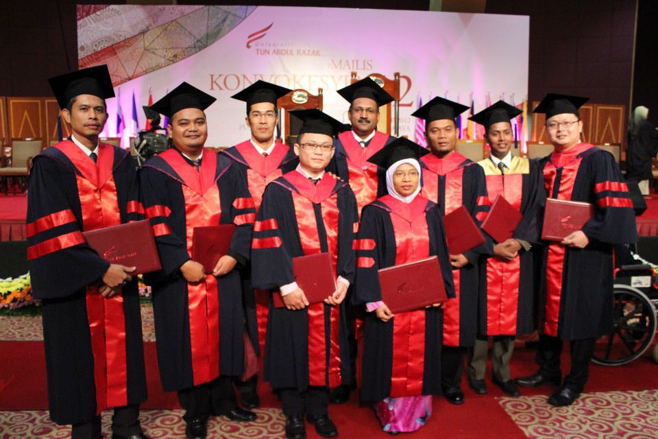 UNIRAZAK CAMPUS KUALA LUMPUR: UNIRAZAK 12th convocation at PICC