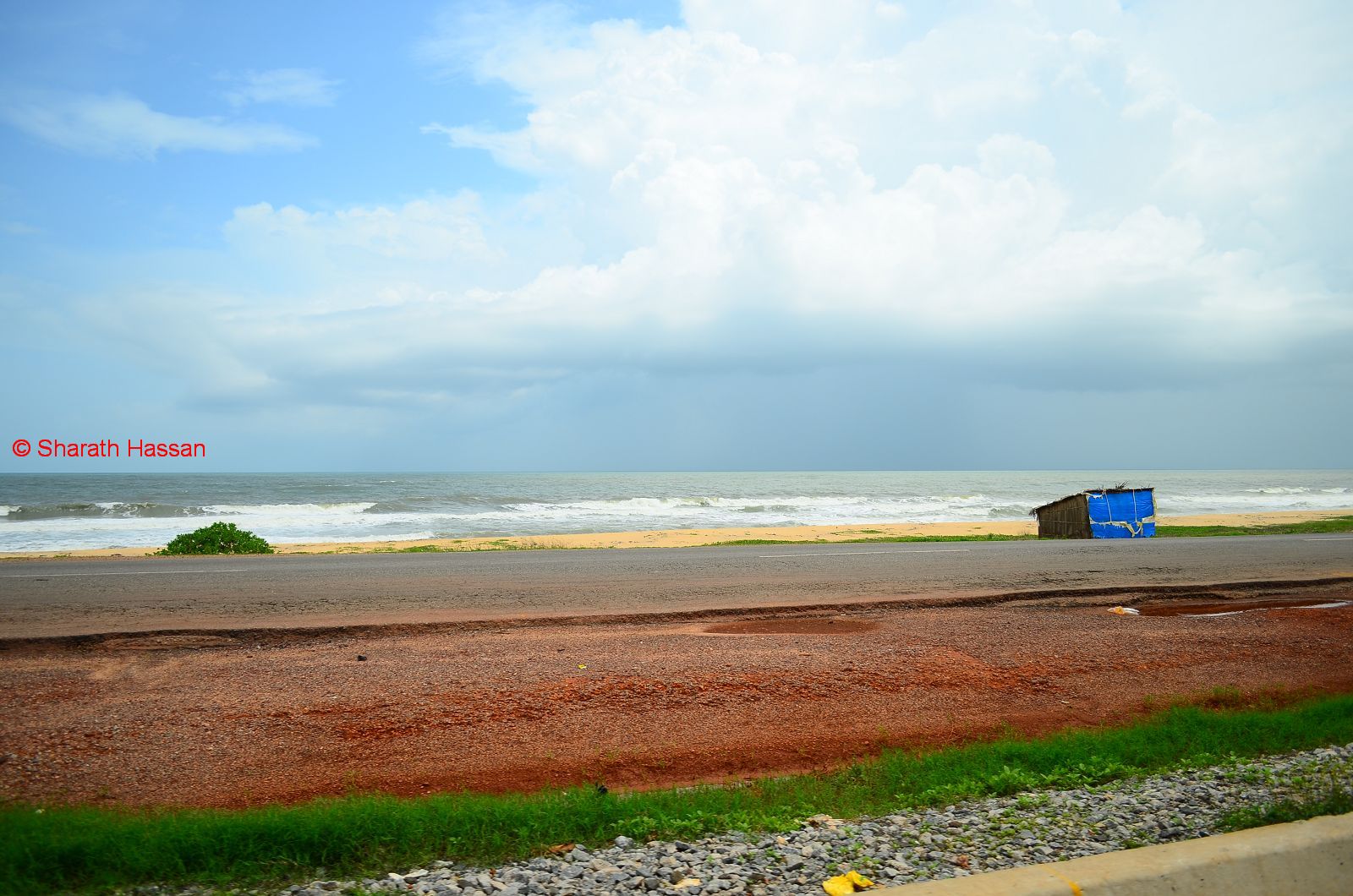 Sharath Hassan A Travelling Photographer: Maravanthe Beach, crossing ...