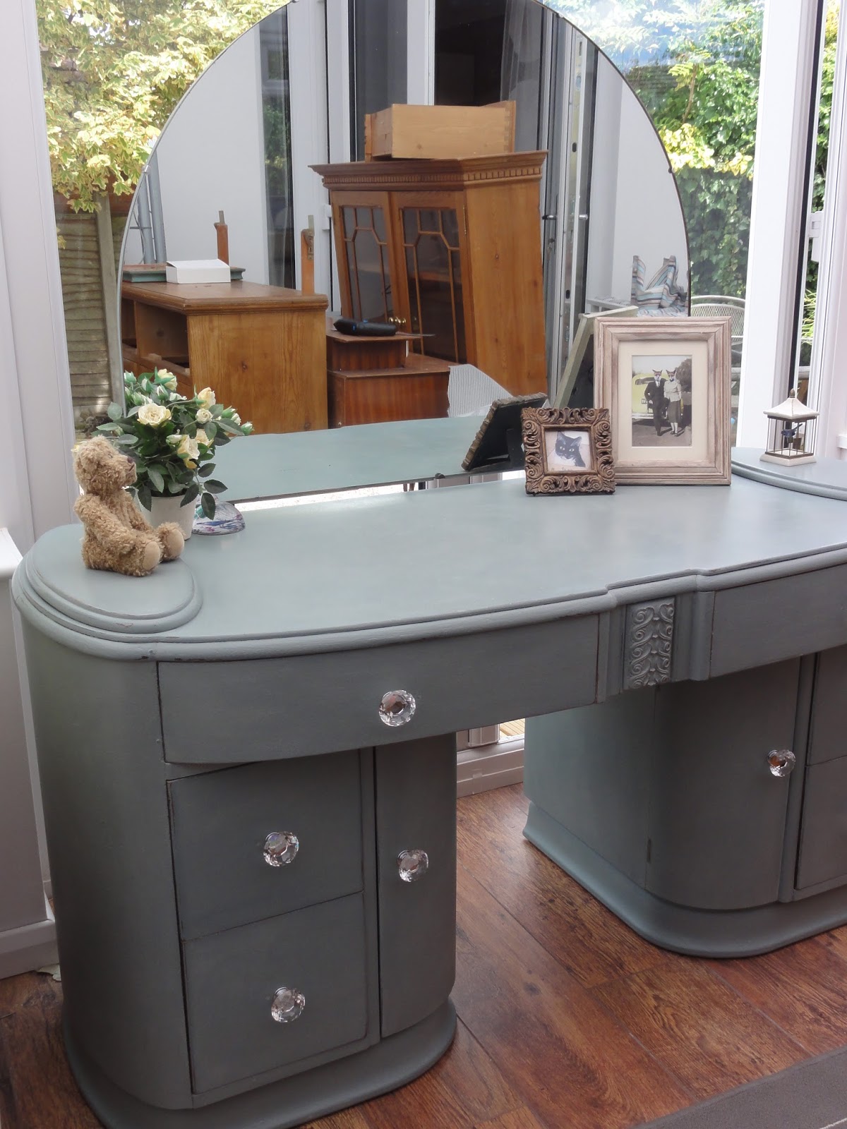 UniqueChic: SOMEBODY STOP ME