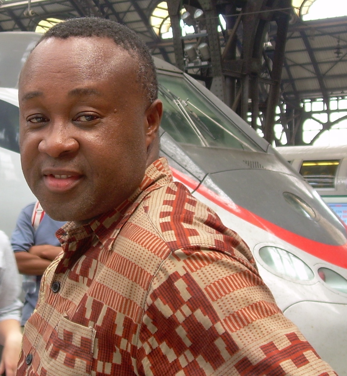 WELCOME TO OMIKO AWA'S BLOG: Ejike steps into new grounds with Icon Mag