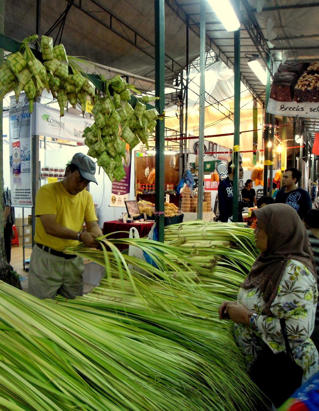Life's Little Treasures: Hari Raya Bazaar