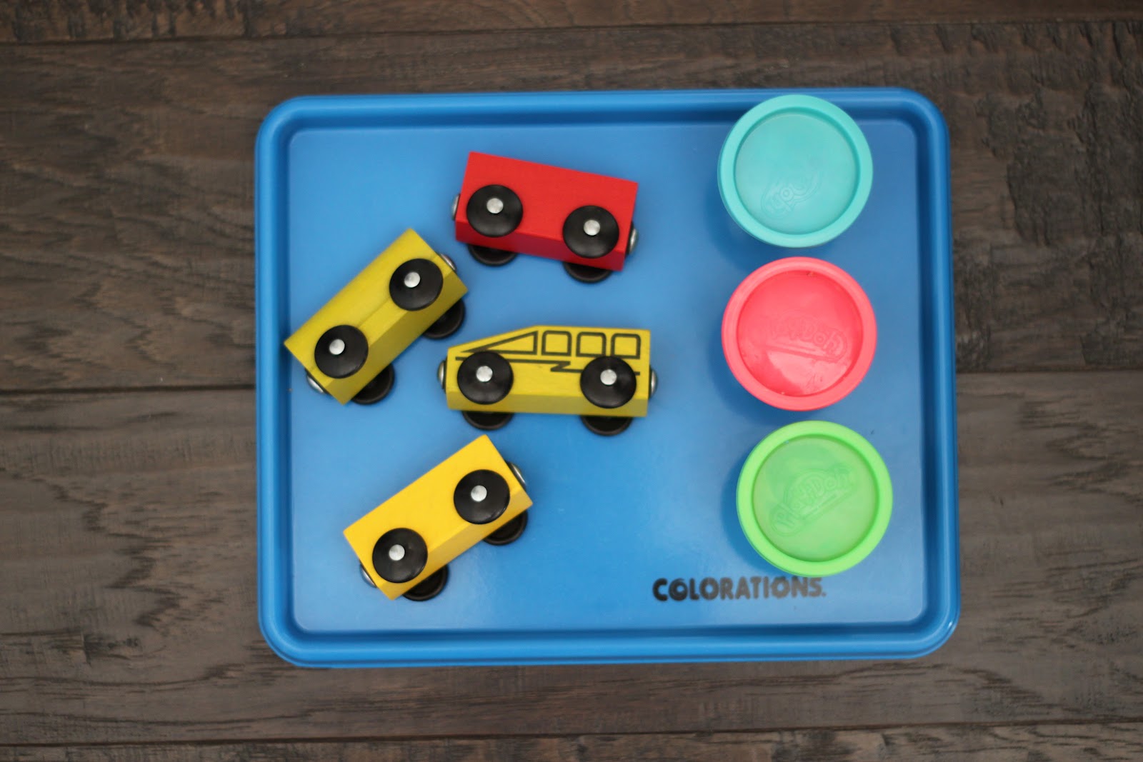 Playing House: Tot Trays: Fun with Trains