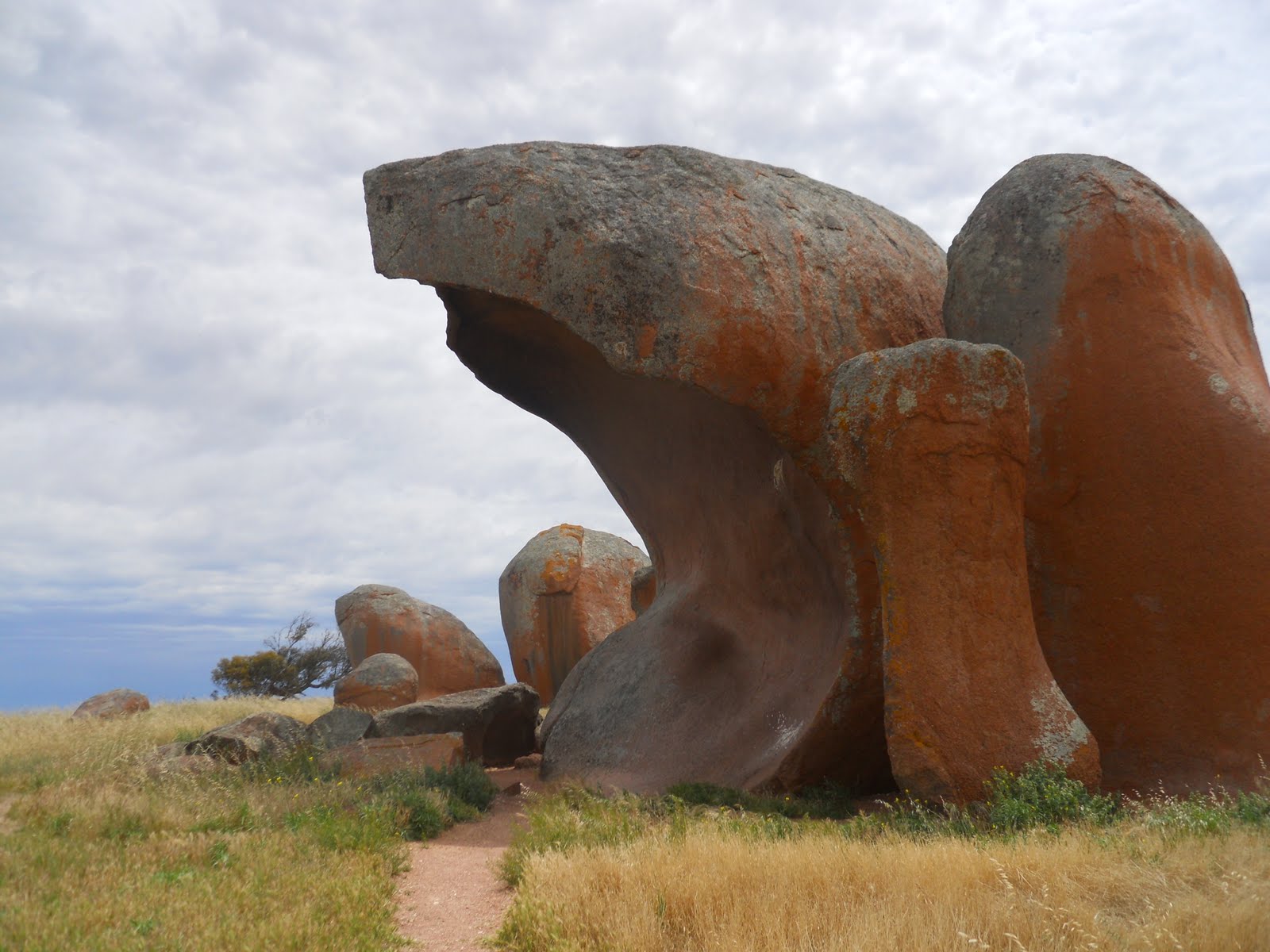 Jennifer Tetlow - Stone Sculpture Journal: Wind Worn Stone
