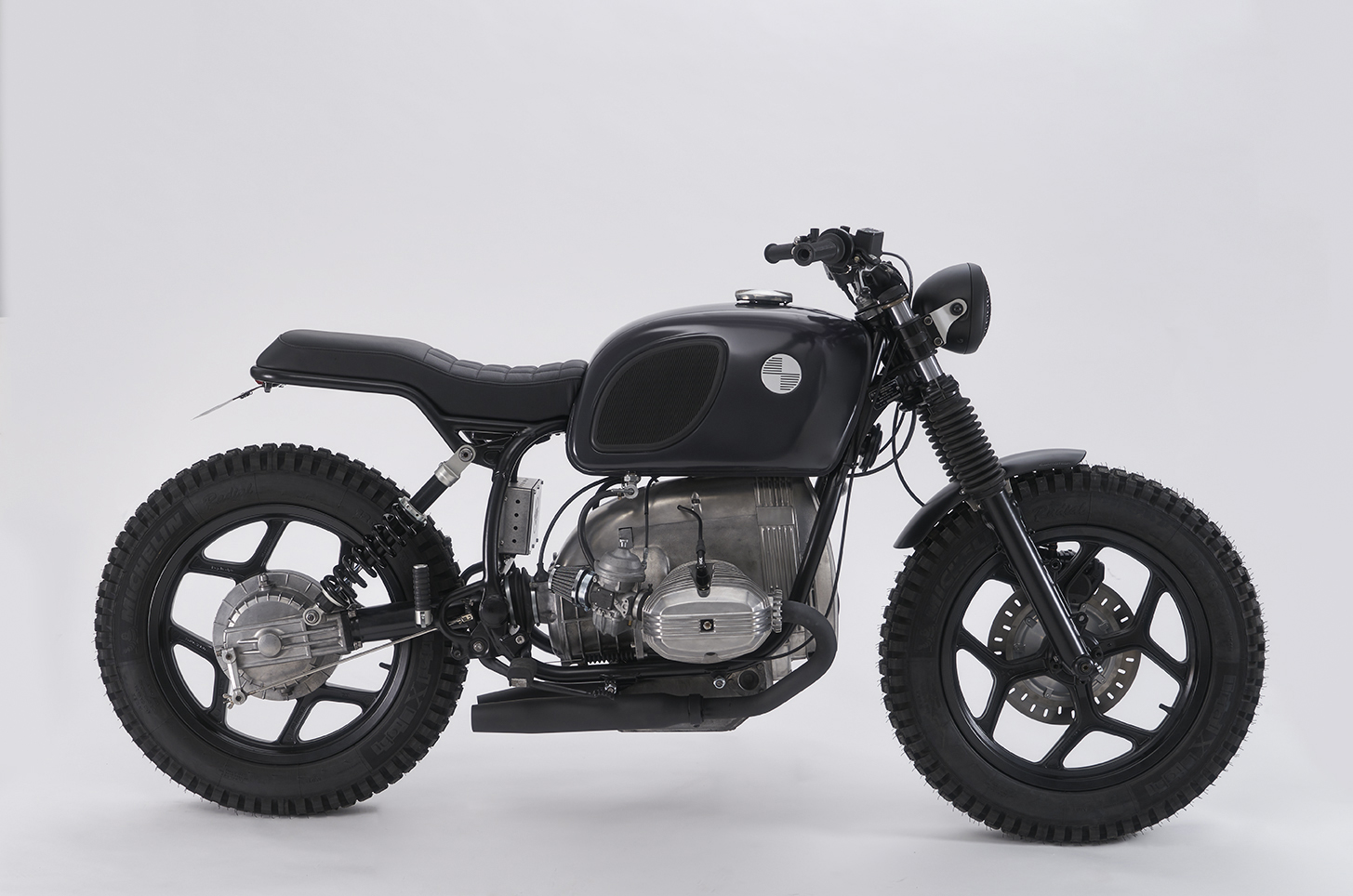 BMW "SUMO" by MUTO-MOTORBIKES - RocketGarage - Cafe Racer Magazine