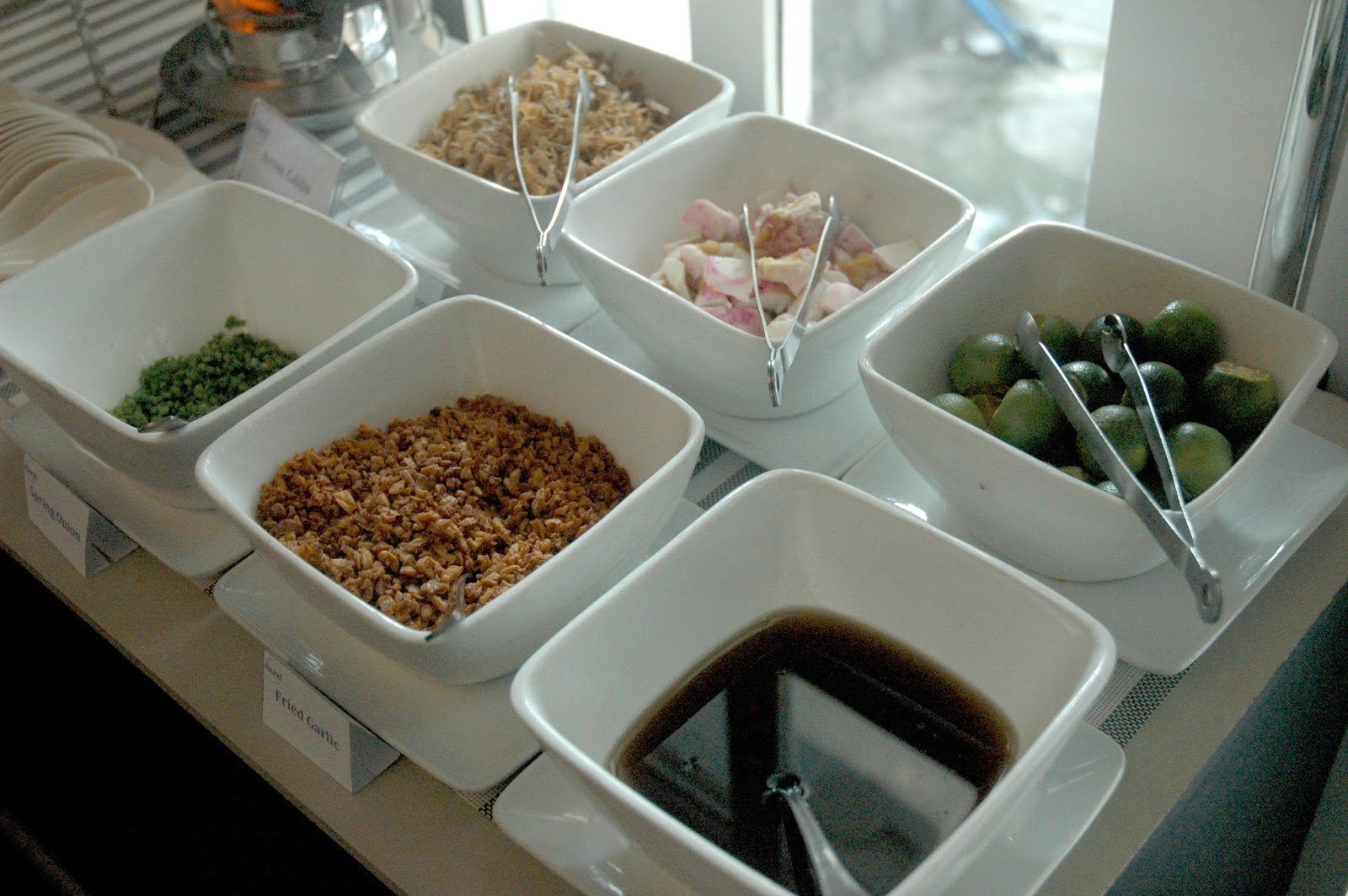 DUDE FOR FOOD: An All-You-Can-Eat Tasting Session at The Round Table