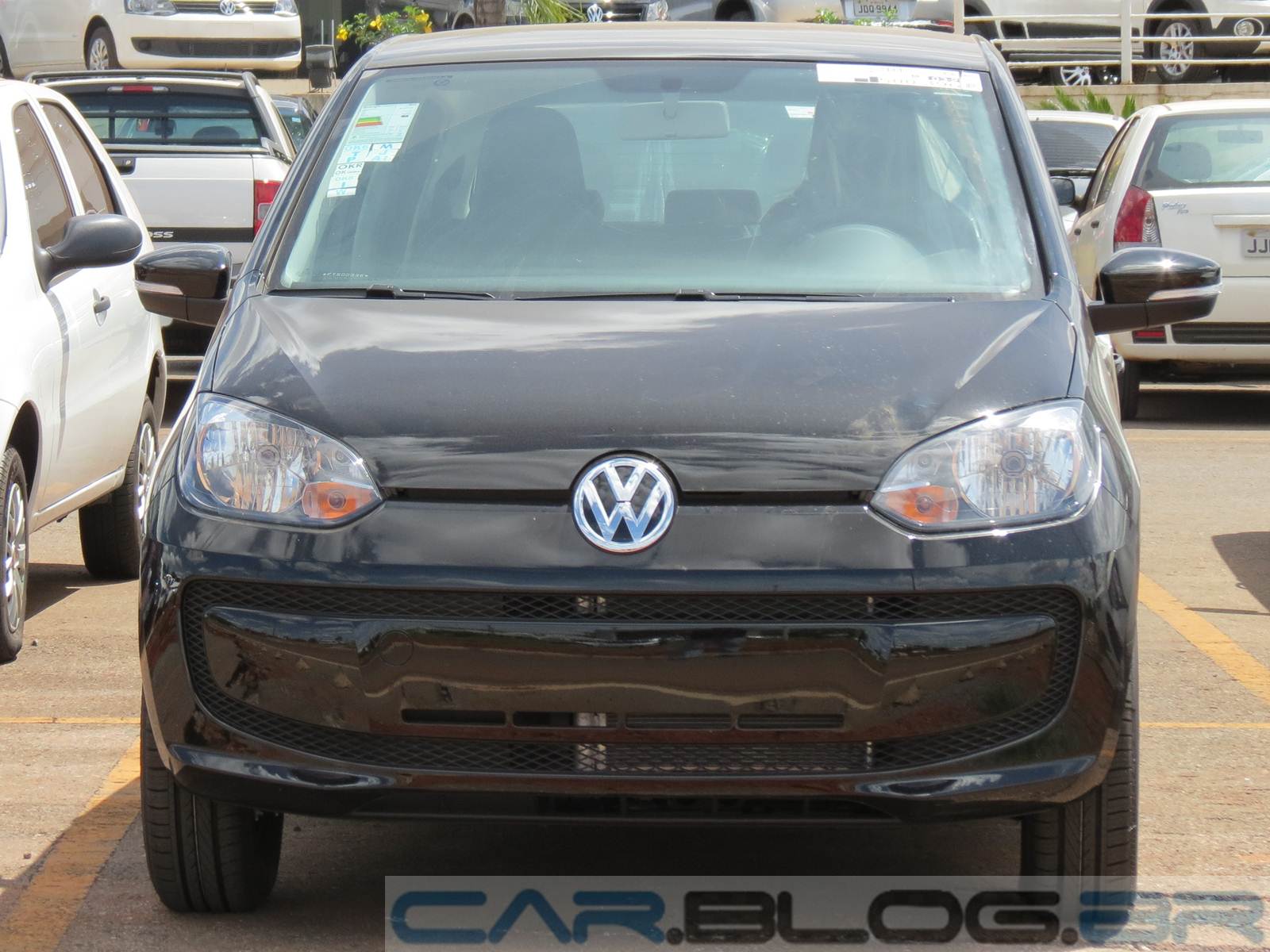 Volkswagen up! Move-up! - vídeo, itens e especificações