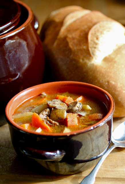 Smith's Vegan Kitchen: Beefless Stew with Beer and Paprika