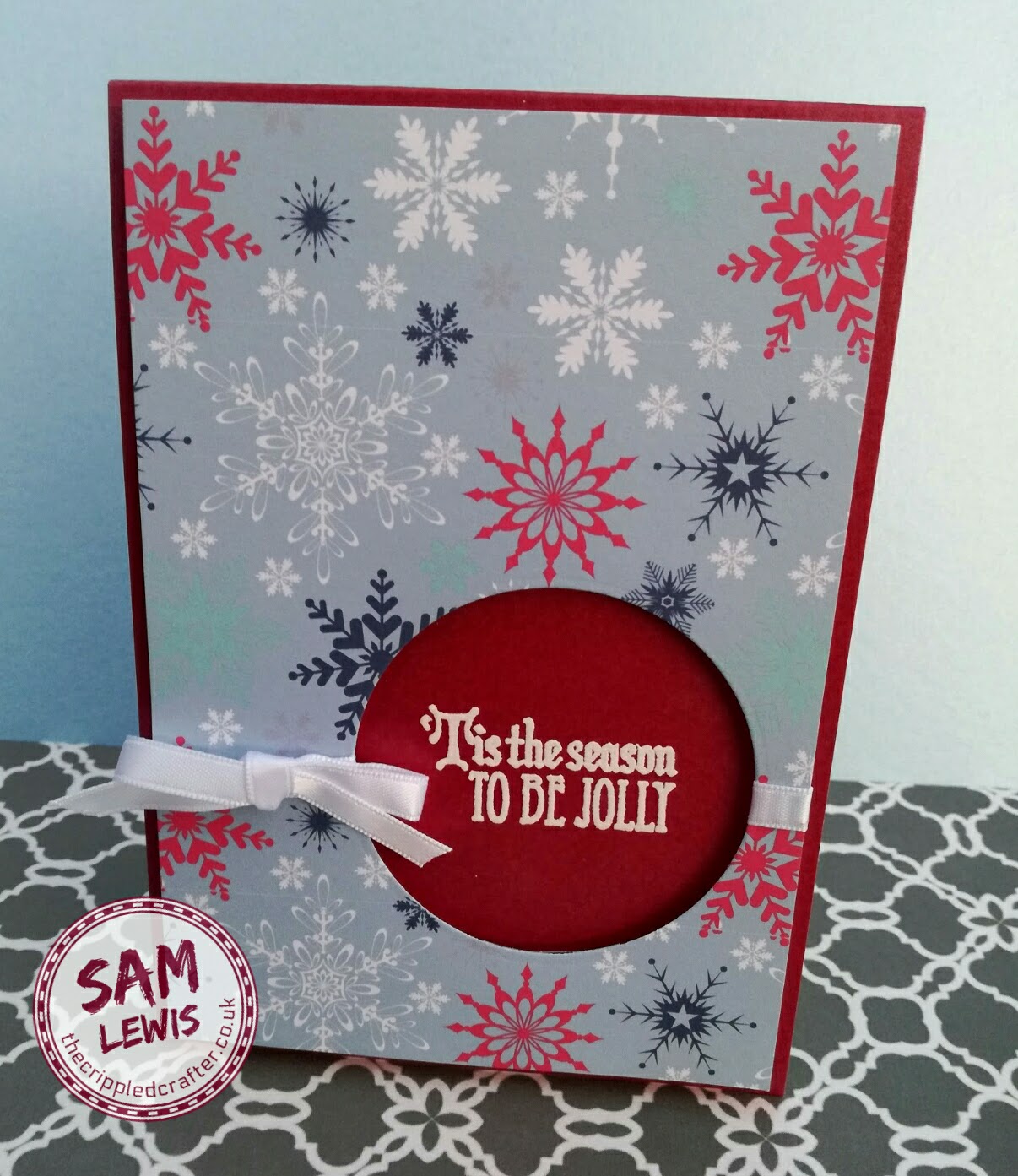 The Crippled Crafter: Christmas Card Batch Making#2 | Circle Apertures