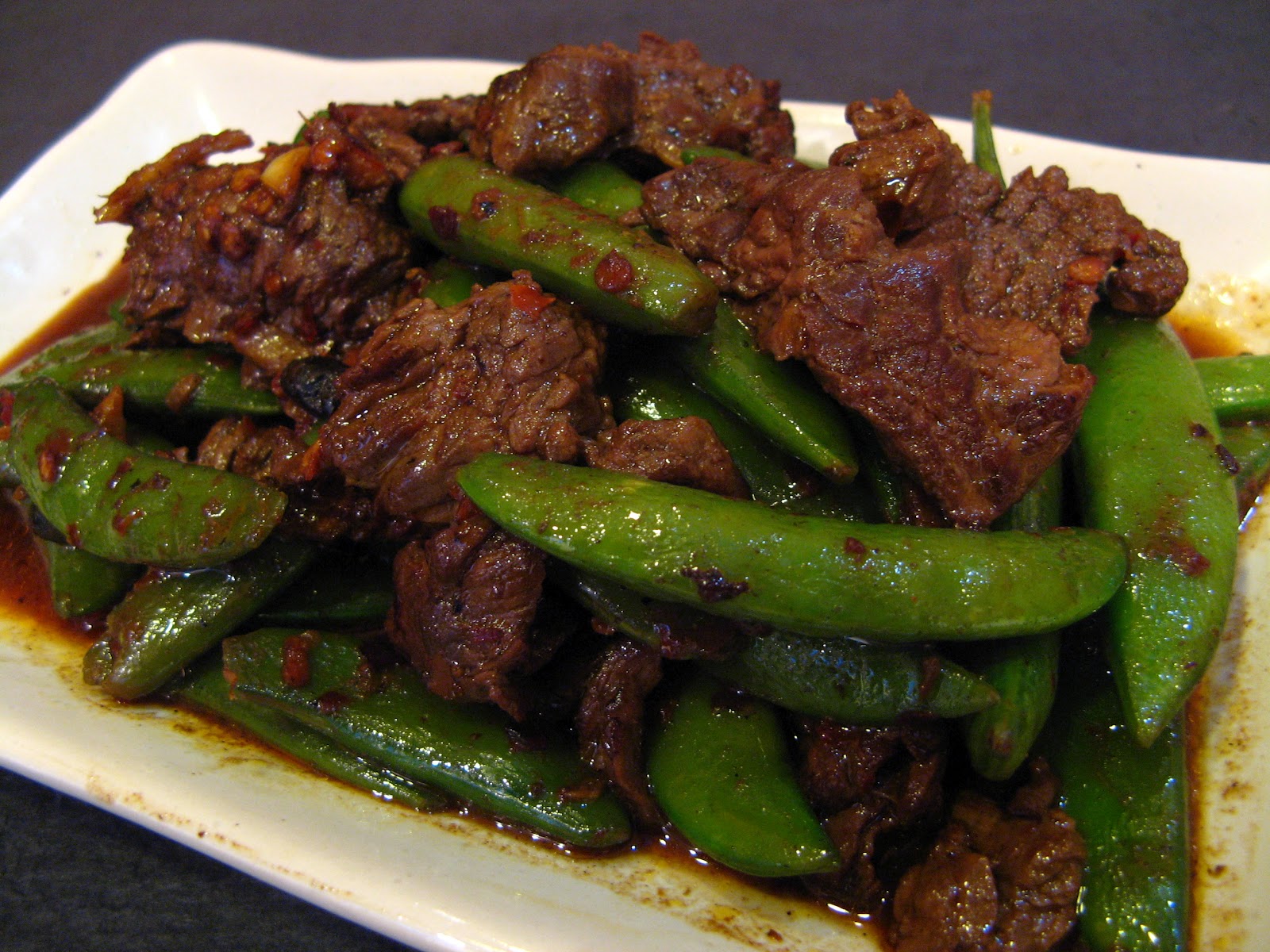 Duck Soup Easy: Beef with Sugar Snap Peas (蜜豆牛肉, Mat6 Dau6 Ngau4 Juk6)