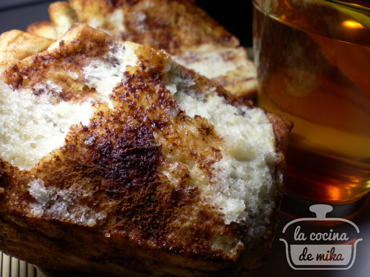 PAN CON AZUCAR Y CANELA