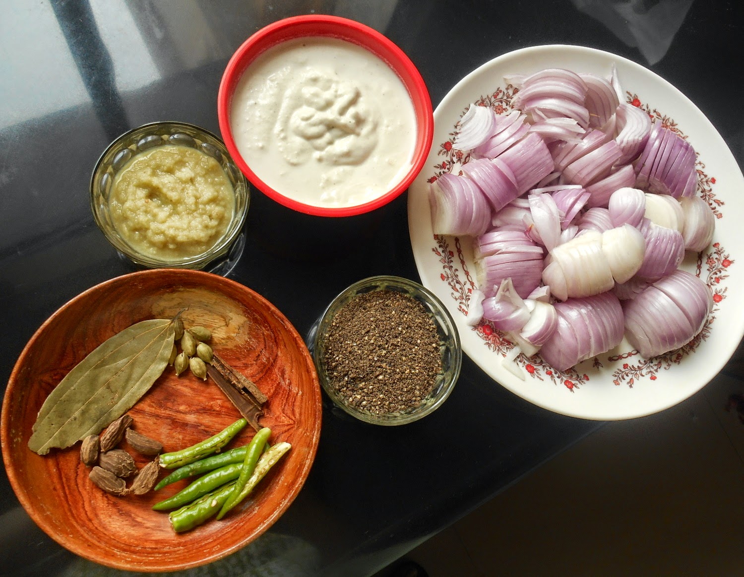 Adventures of a Lazy Cook: My Marriage at 21 and Mutton Kalimiri