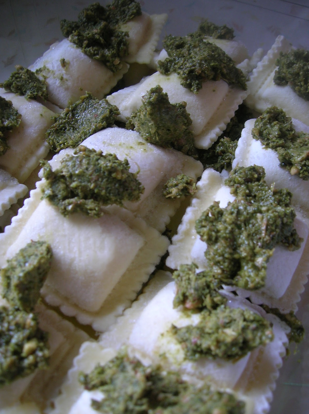 Rindy Mae: Pesto Ravioli With Alfredo Sauce