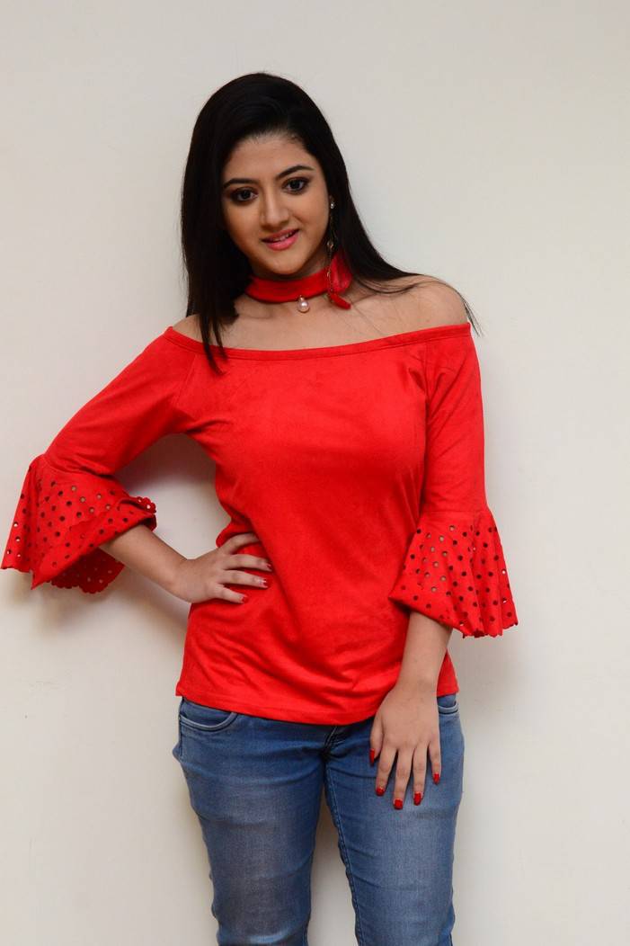 Shriya Sharma Latest Hot Cleveage Glamourous Red Tops PhotoShoot Images ...