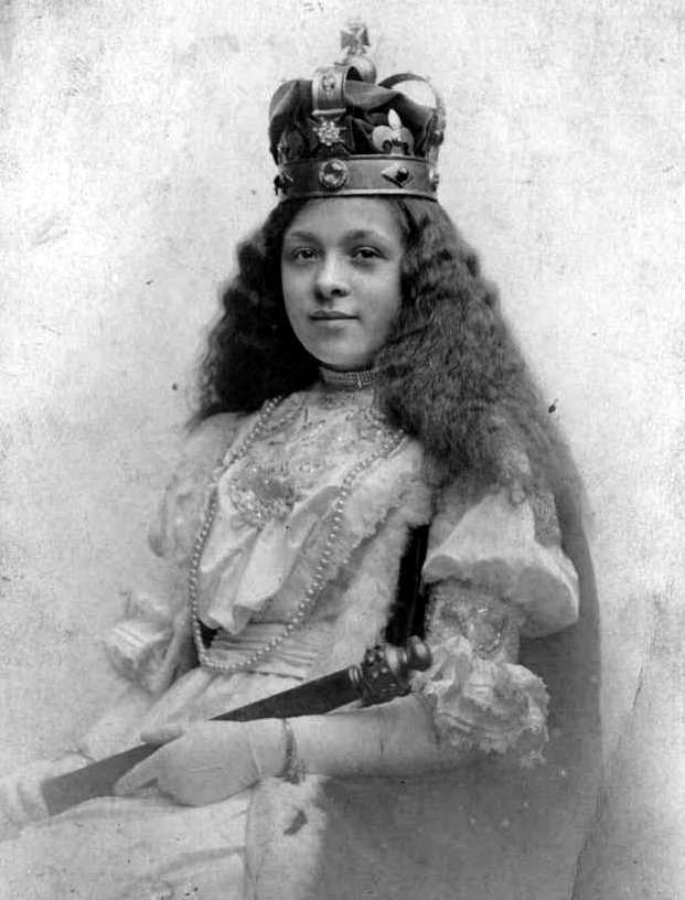 Tour Scotland: Old Photograph Maria Rosa Minchella Lanimer Queen Lanark ...