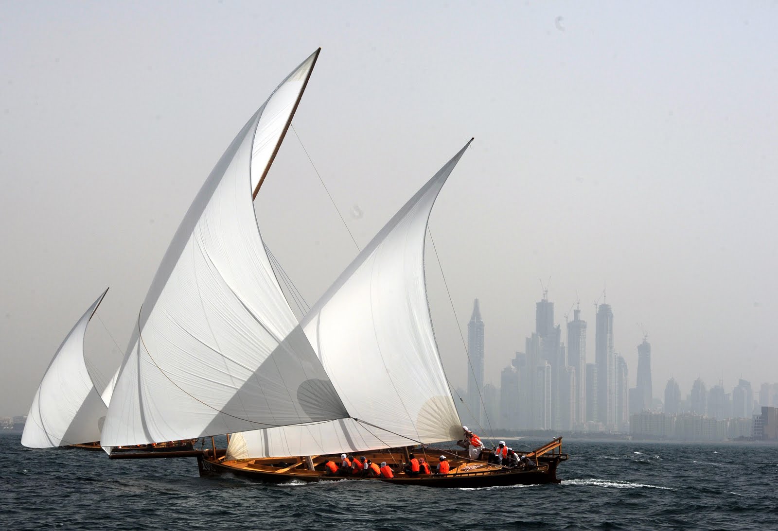 SailRaceWin: Traditional 60 foot Dhows: Penultimate Event, Majid Bin ...