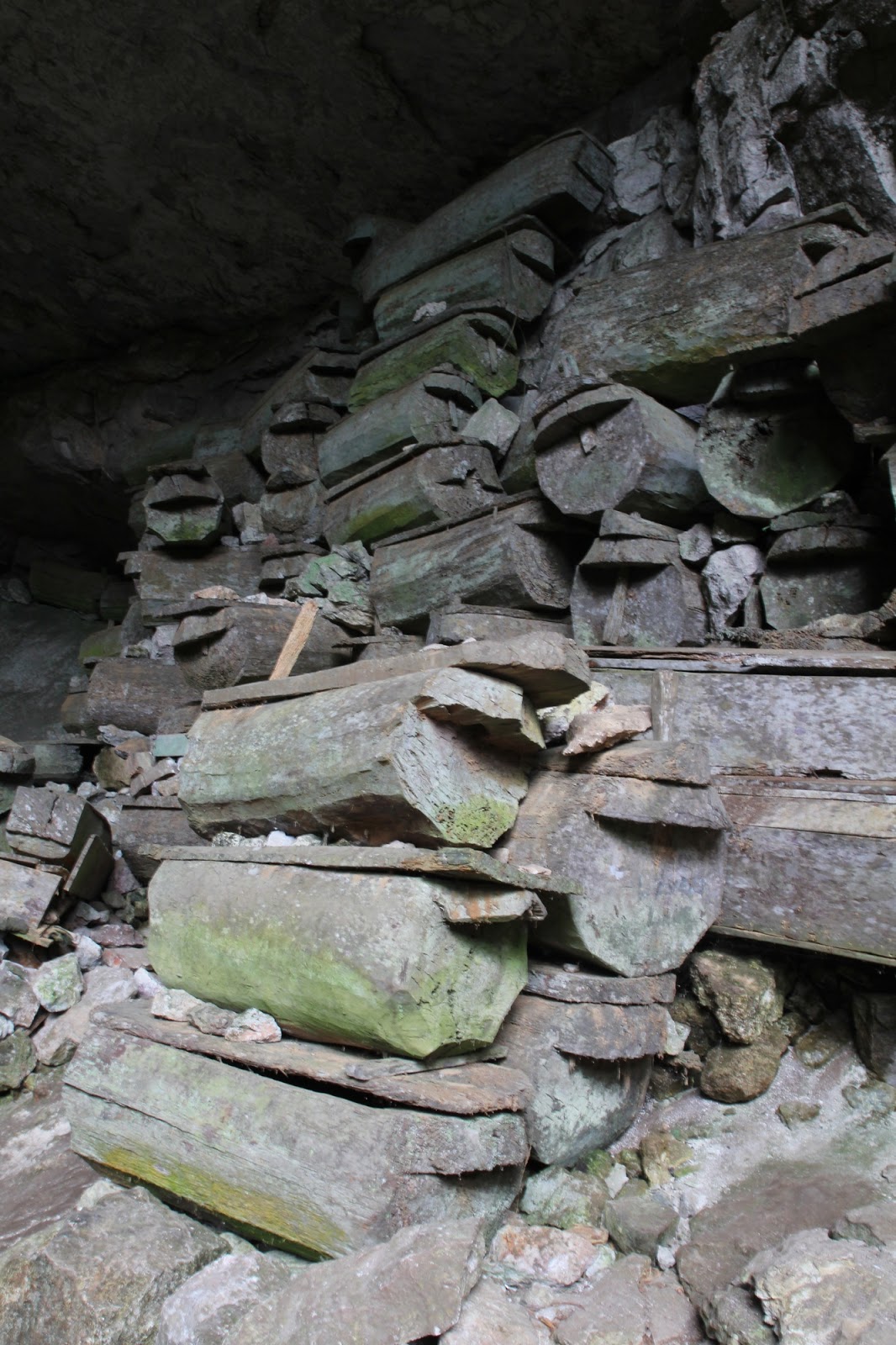 Kur akys mato..: Filipinai IV: kabantys Sagada karstai, musonai ...