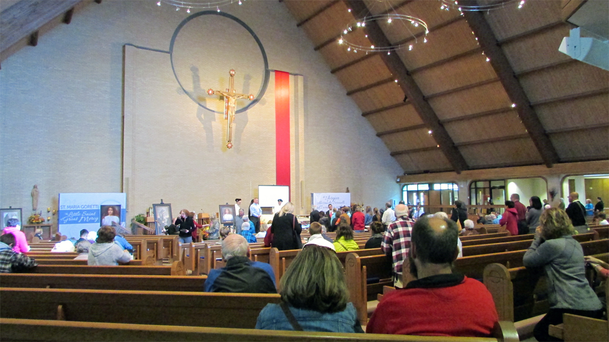 Scivias: Tausende kamen um der Heiligen Maria Goretti in Madison ...