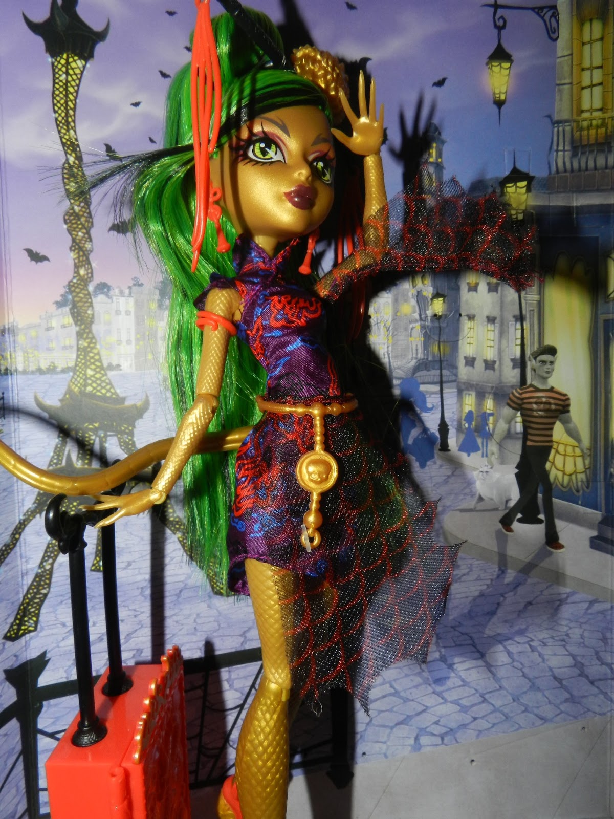 Toy Town Adventures: Monster High Jinafire Long