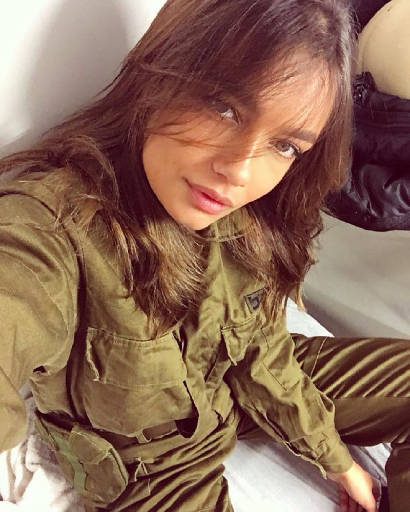 Amazing WTF Facts: Beautiful women in Israel Defense Forces - IDF Army ...