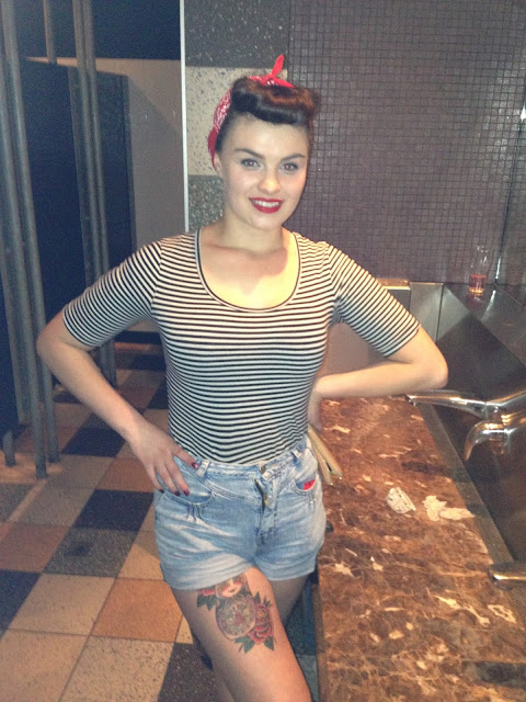 Miss Behaving : A Pin-Up Girl in Person!