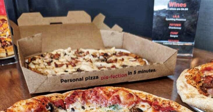 When Tara Met Blog: Pie Five Brings Personalized Pizza To Estero